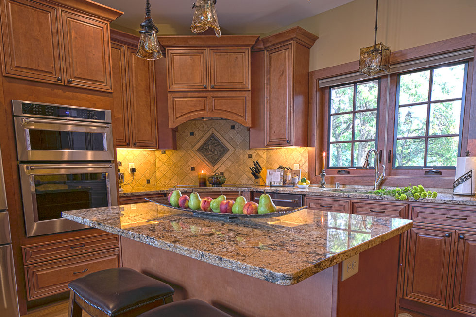 ProVia® Wood & Vinyl Window Collection Omaha Door & Window